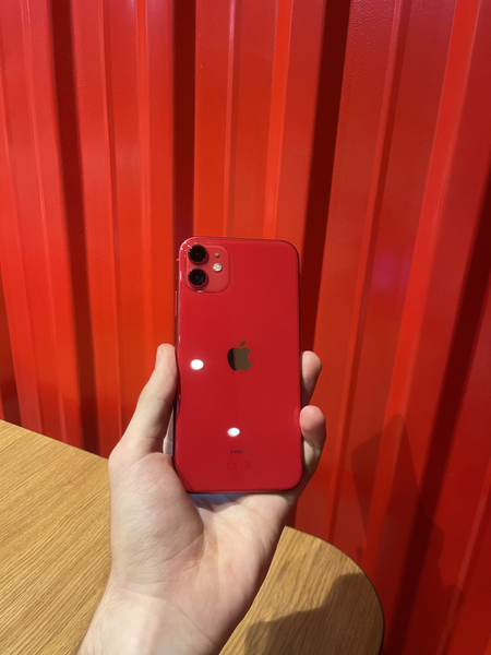 IPhone 11 64% batareya holati idial karobka dakument