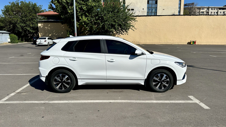 BYD E2 Luxury 405 km Full Navarot