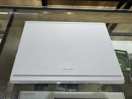 SURFACE Book 2 CORE i7-8650U, 16гб, 512ssd GTX 1050 Сенсорный