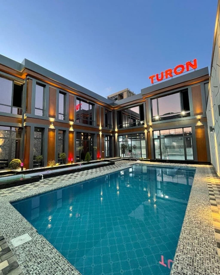dacha Turon hitek