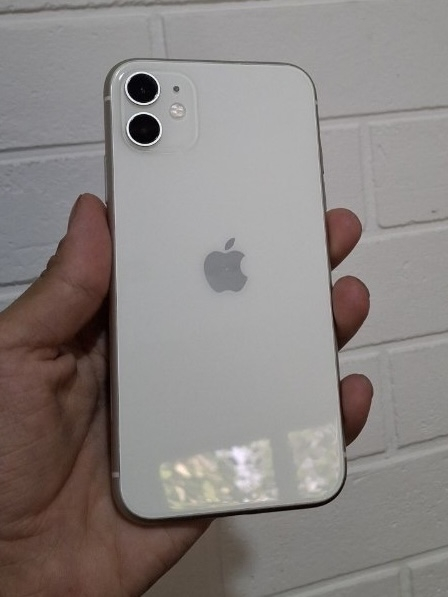 Iphone 11 ideal …….