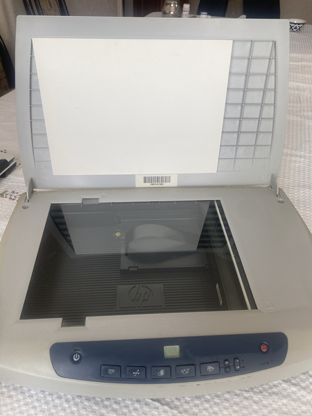 Scanner scanjet 4500C SROCHNA SOTILADI