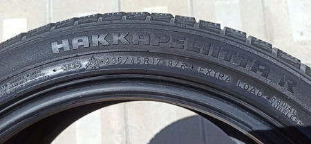 Шины nokian hakkapeliitta 215/50/17, 235/45/17