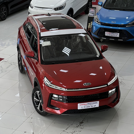 Jac js6 juda chiroyli rang