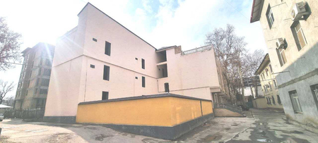 Таунхаус 300м2 по ул Ш Руставели за 140000уе торг ест кадастр есть