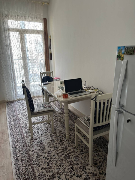 В долгосрочную аренду сдается 2-х комнатная квартира в 6-этаже в новас
