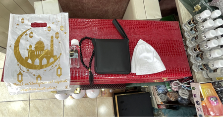 Umra Haj To’plami tarqatishga