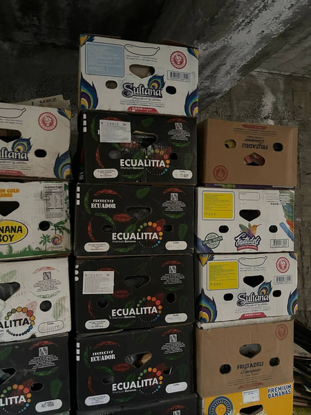 Karobka sotiladi narxi 9.000 ming
