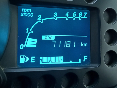Chevrolet Spark sotiladi
