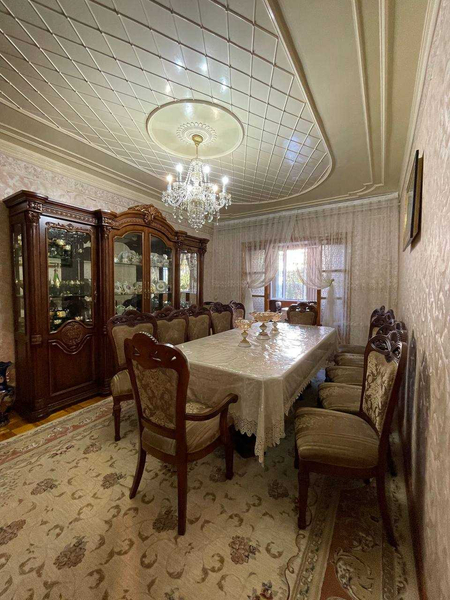 (К126992) Продается 4-х комнатная квартира в Шайхантахурском районе.
