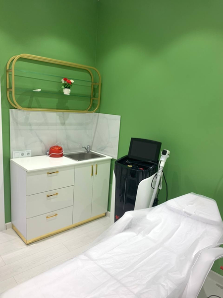 Продается готовый салон красоты
Салон красоты 

Салон красоты