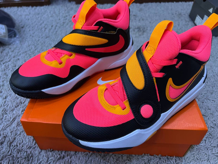 Кроссовки Nike