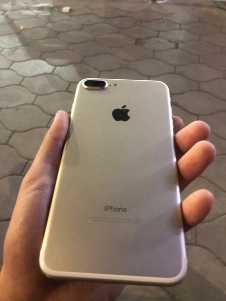 Iphone 7+ sotiladi sastayana ideal