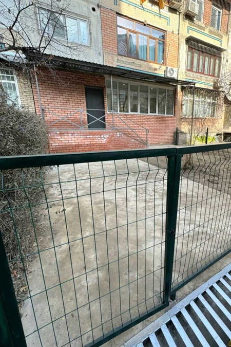 Успейте  купить квартиру в Ташкенте  4/1/4 Юнусабад  (J2718)