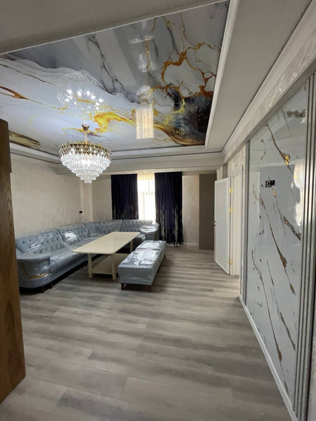 Продается 3 ком. Квартира площадью 53 кв.м. В Согдиане