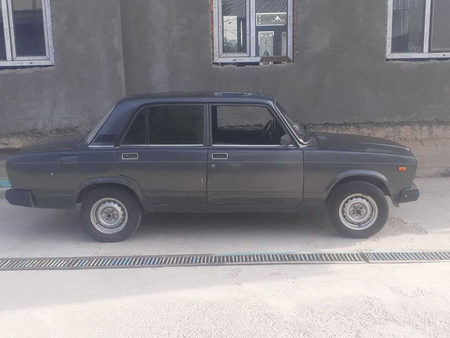 Ваз 2107 сотилади