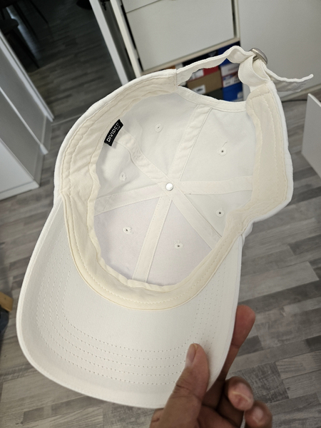 белая кепка H&M S