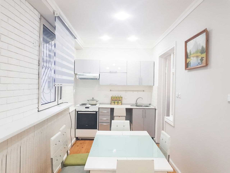 ул.Нукус бутик Гламур банковский дом 3-комн 7/12 135 м² ремонт меб/тех