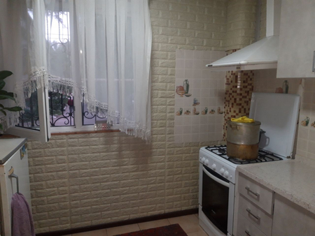 Чиланзар 5 3/1/5 балкон 2х6,70м2