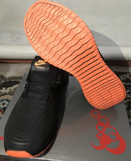 Продается кроссовка Nike Air