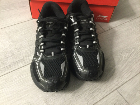 Продам кроссовки LI Ning 39 размер, маломерят