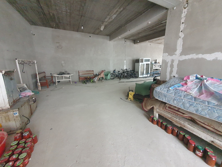 Do\\\'kon sotiladi 160 m²