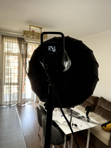 Godox Sl60D + софтбокс + 2 штатива