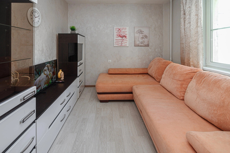 ~Уютная 1 комнатная квартира, 2х6 балкон, 42м², с ремонтом и обстан~