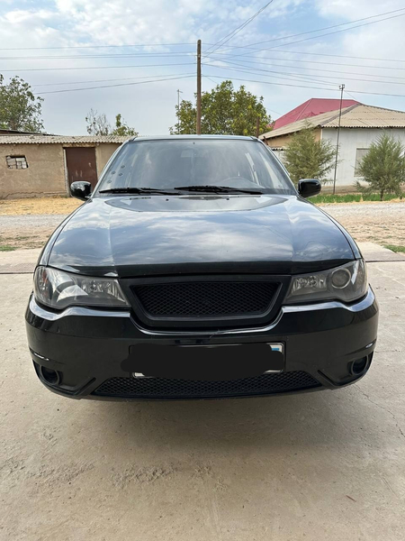 Moshina xolati yaxshi ko'rib olasilar toza moshina kraskasiga javob