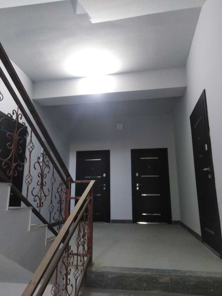 Продаётся 2х комнатная квартира в центре ориентир Зебо (Зархал)