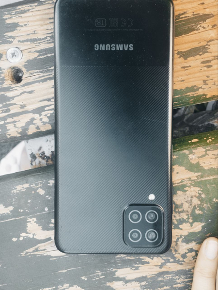 Samsung galaxy A12