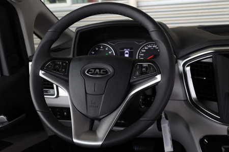 JAC MOTORS Tomonidan JAC M4 Avtomat full pozitsiya va bonuslar