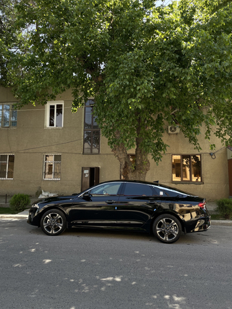 Automobil KIA-K5 2023 год выпуска с гаранты
