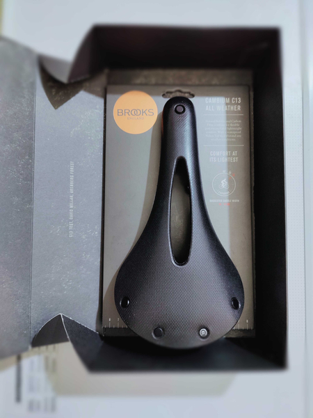 Седло Brooks C13 Cambium All Weather Carved, черное, ширина 145 мм