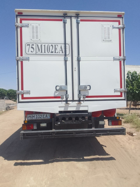 Isuzu zavatiskoy sotiladi kam ishlagan xolati idyal