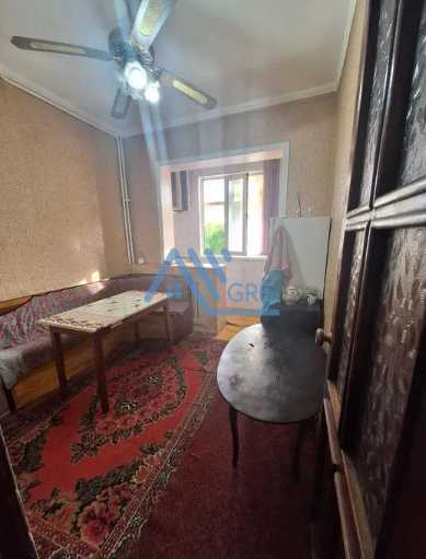 Мирабад, пр-т Амир Темур, м.Ташкент, центральная Авиакасса 60м², 2\5\9