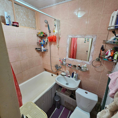Срочно продам 1/4/4 балкон 2х6 Бий метро