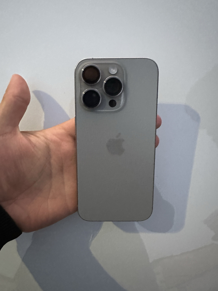 Iphone 15pro 128gb