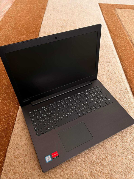 Lenovo Ideapad Core i5 7200 DDR4 8GB HDD 1TB FHD Display