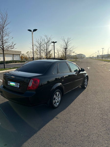 Jentra qora 2022yil