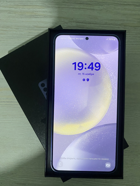 Samsung S24 plus. 12/512g новый