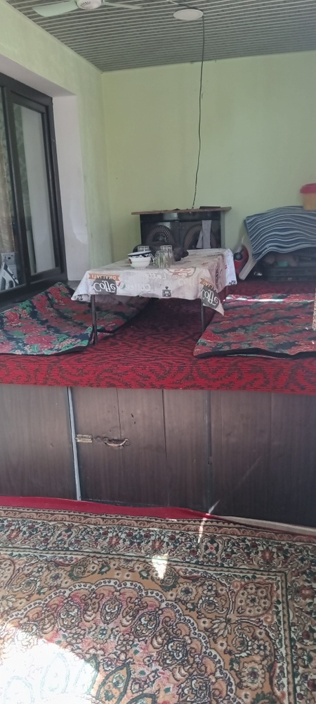 Садвин савхозда 2 хонали биринчи этажда жойлашган кв сотилади