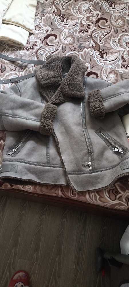 Продаю куртку Zara в идеальном состоянии,одета один раз