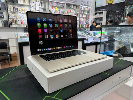 MacBook 15 M2 Air 2023