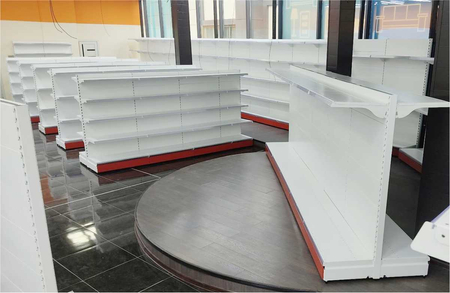 Продается оборудование для магазина, металлические стеллажи полки