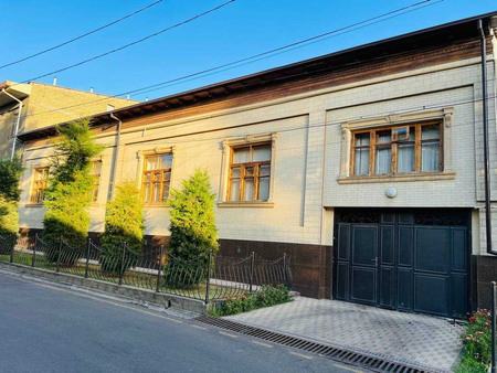 Юнусабадский район Элитная Махалля  5-балница -участок 6 соток