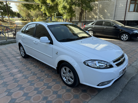 Lacetti Gentra  2023