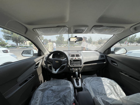 кобилт авто машина сотилади