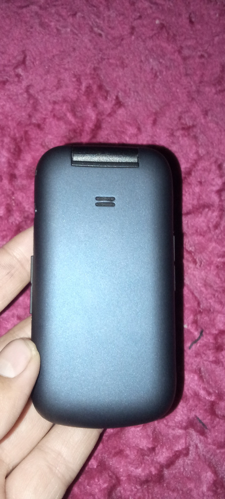 Samsung holati zor narxi yozilgan yana kelishamiz narxi 300 ming