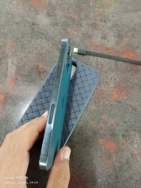 iPhone 15 128XOTIRA